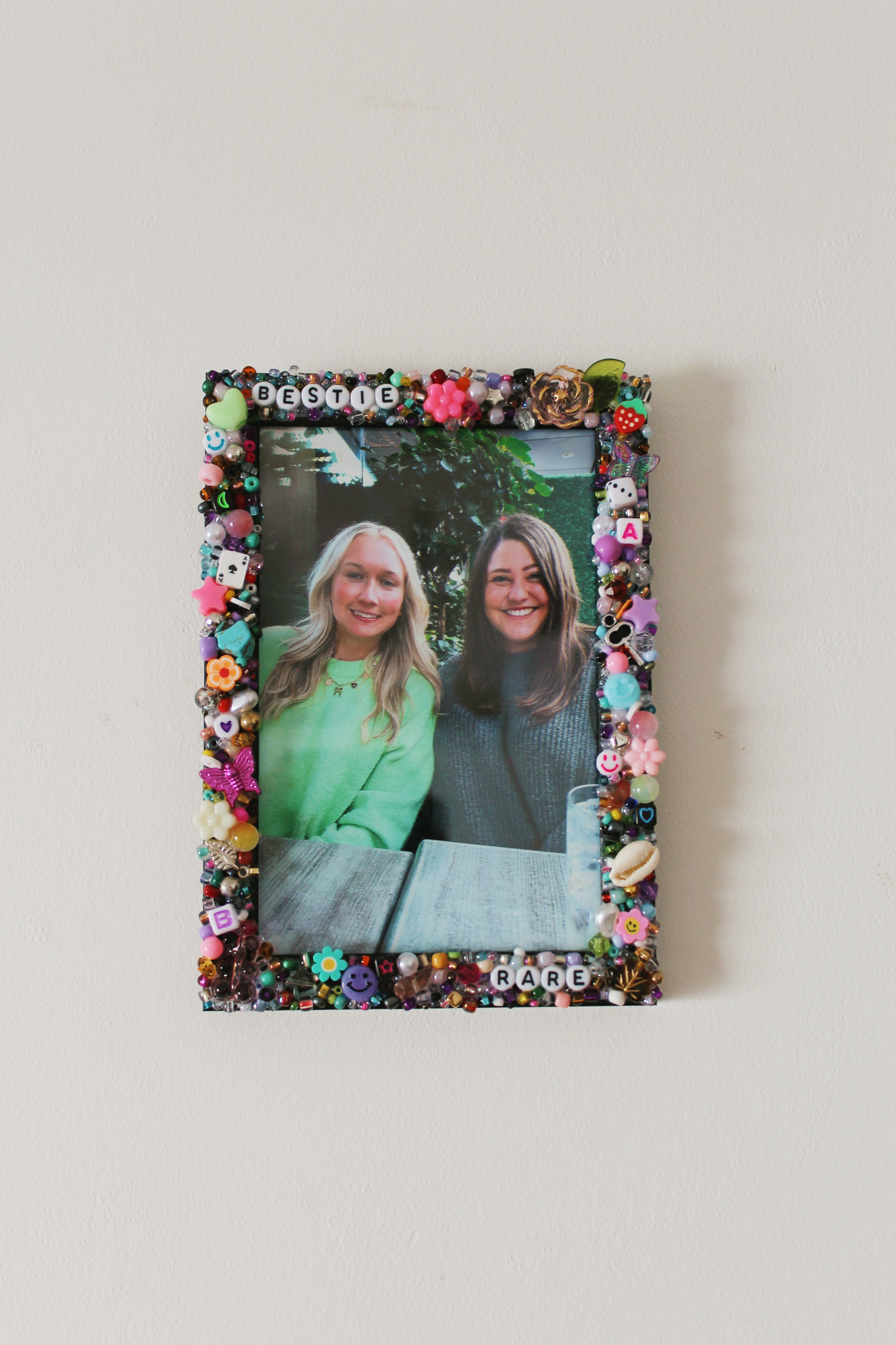 friendship frame – araeofsunshine